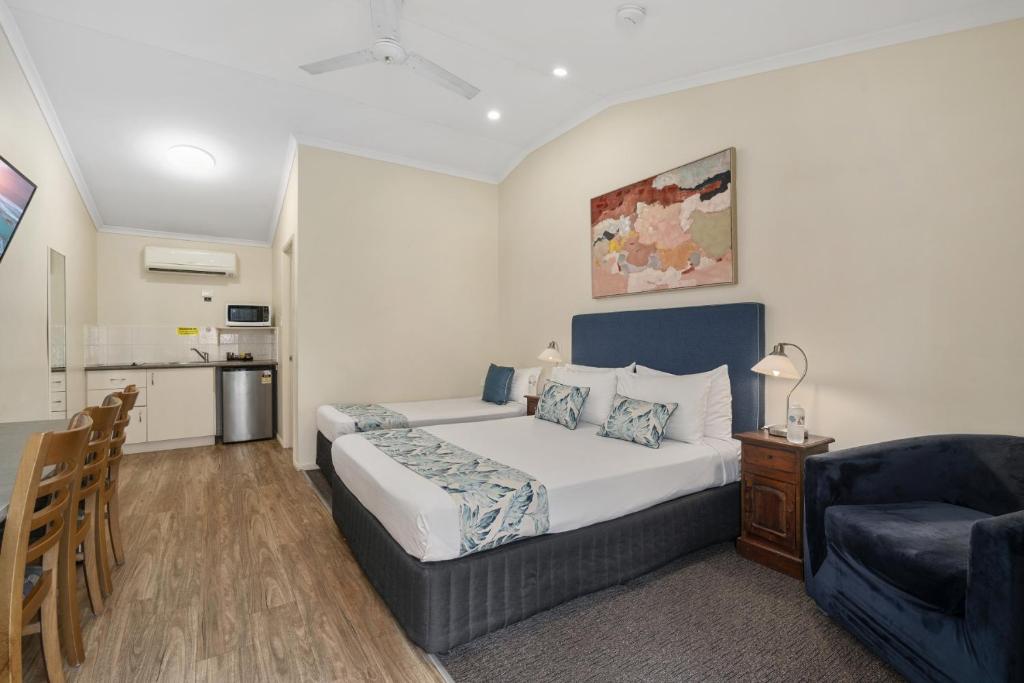 Caboolture Central Motor Inn, Sure Stay Collection by BW, Caboolture ...