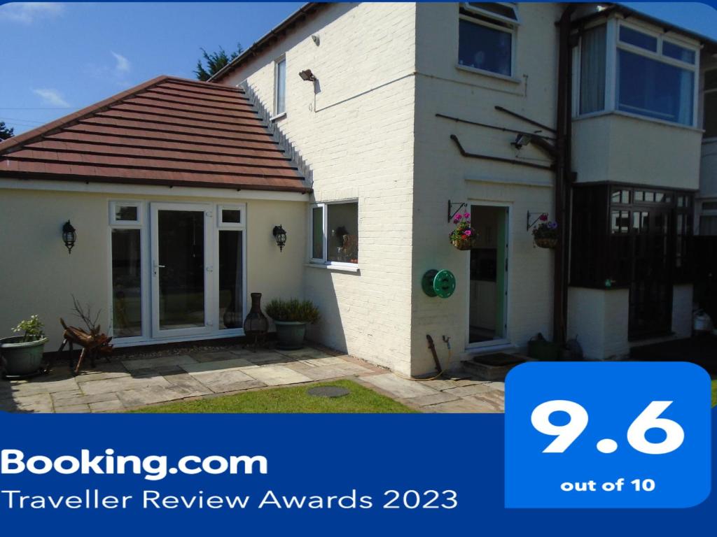 TEA in Liverpool - Private - Quiet - Ground Floor - En-suite - Walk-in ...