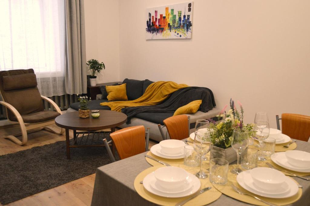 Spacious City Center Family 2 bedrooms apartment, Riga (tarifs ...