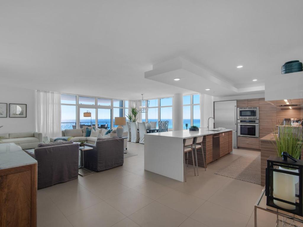 1900 Ninety Eight Condo 702, Destin, FL - Booking.com