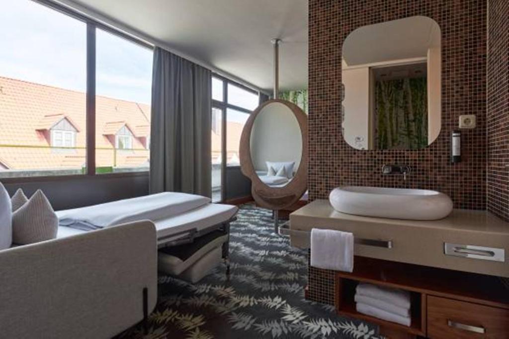 Cocoon Stachus, Munich (updated prices 2025)