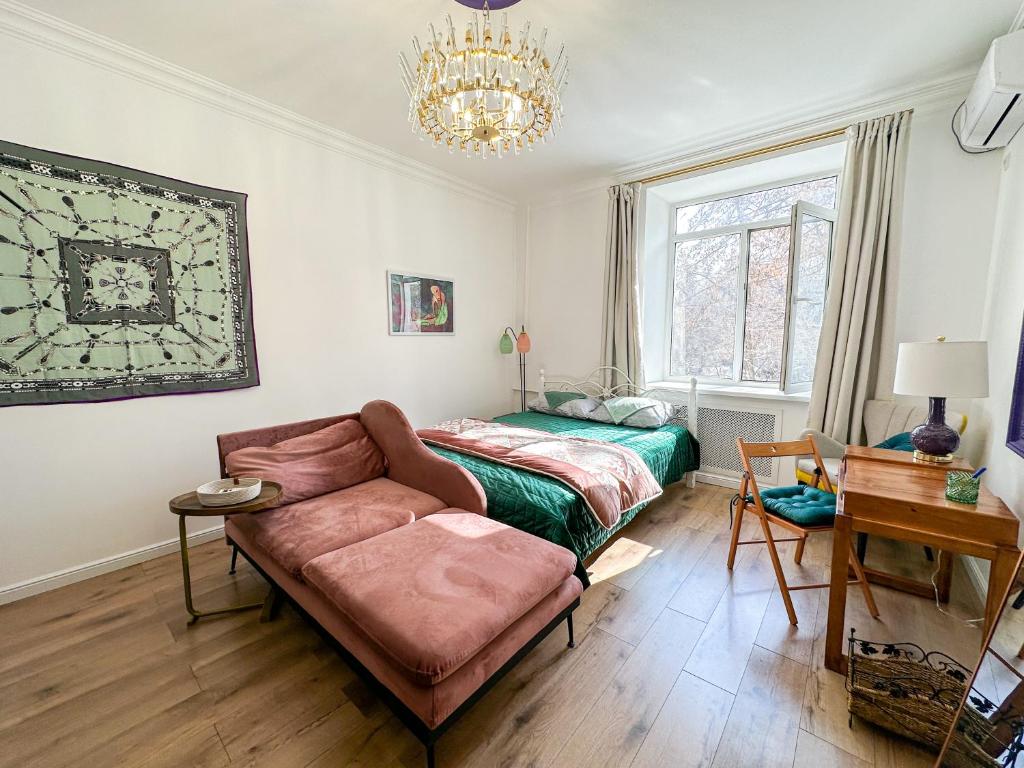 Neoclassic Stalinka 1937, Almaty (updated prices 2024)