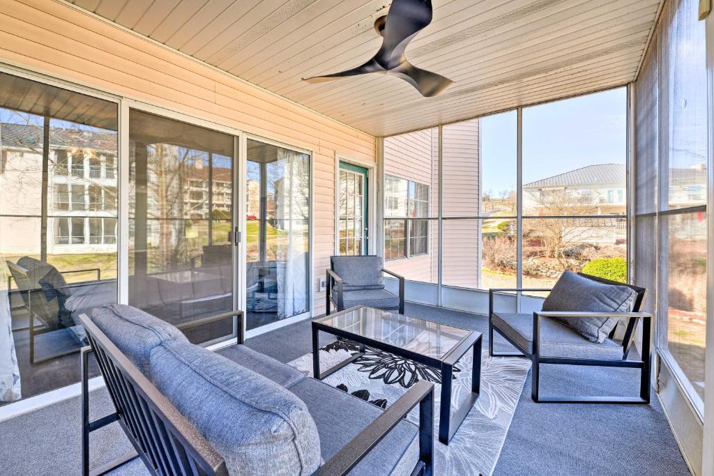 Branson Condo with Screened Porch and Pool Access!, Branson (precios ...