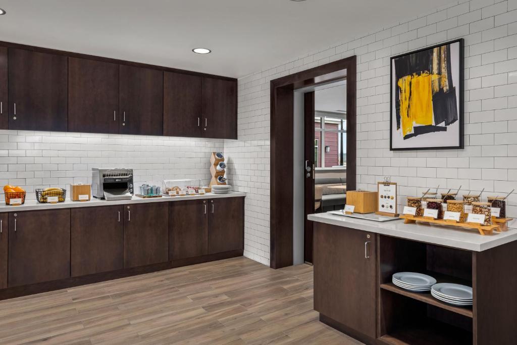 Residence Inn by Marriott Portland Clackamas, Clackamas (updated prices ...