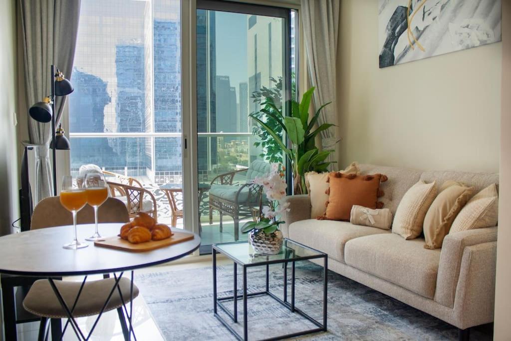 VERA Residences by Damac I 1BR Luxury Aparthotel, Dubai (nove cijene za ...