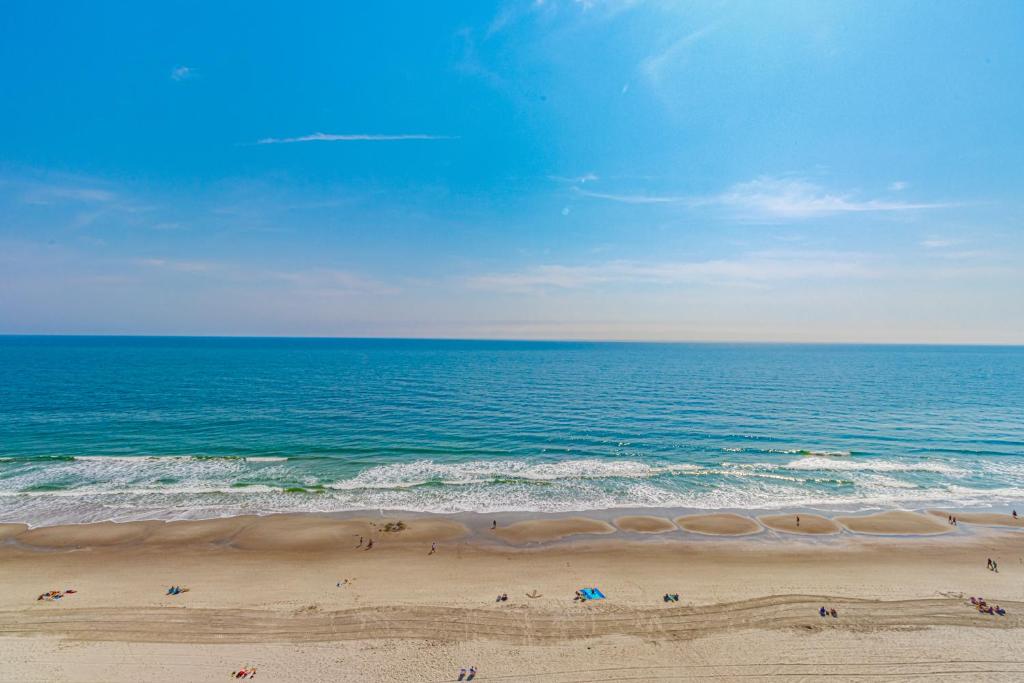 Immaculate Oceanfront Penthouse Suite With Amazing Updates!-Caravelle ...