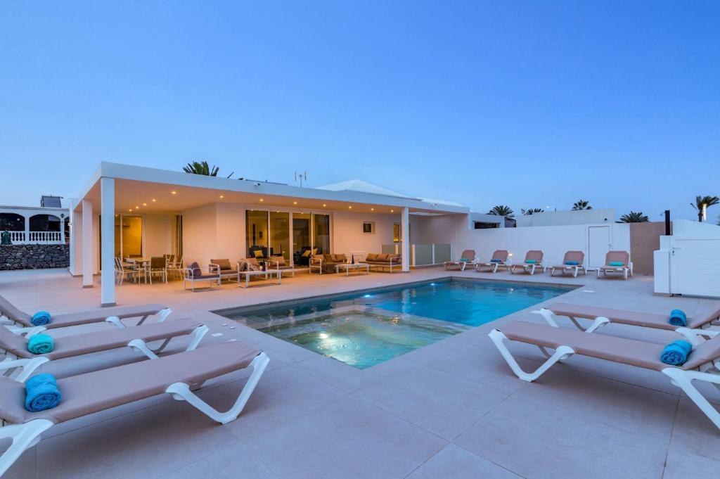 Villa Sapphire by Villa Plus, Playa Blanca (updated prices 2026)