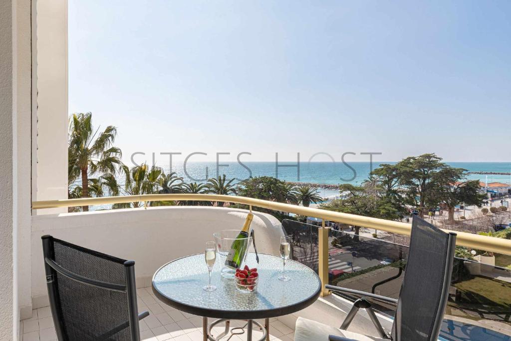 Sitges ARENA - dos piscinas frente al mar, Sitges (precios actualizados ...