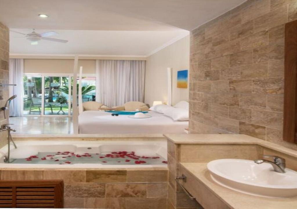 Cofresi Palm Beach & Spa Resort (Rep. Dominicana San Felipe de Puerto Plata) - Booking.com