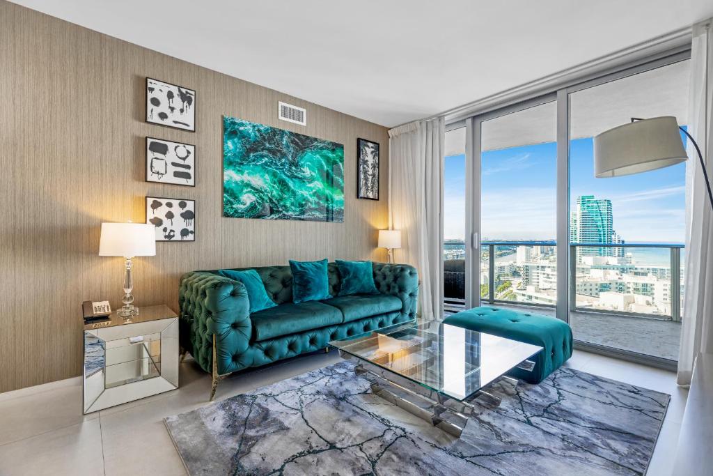 Hyde Resort Beachfront Condo #2006 - BREATHTAKING OCEANFRONT 2BD & 2BA ...