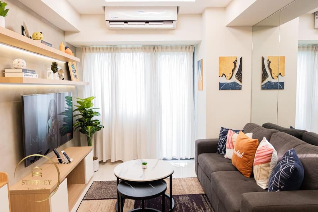 MOA Shore 3 New Modern One bedroom Condo, Manila – Precios actualizados ...