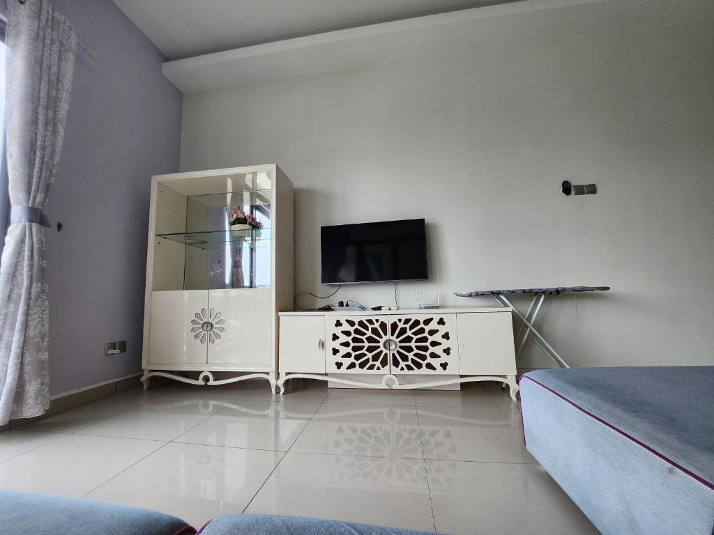 Imago The Loft 7 to 10 pax 2 bathroom 2 to 3 bedroom - LSS HomeStay ...