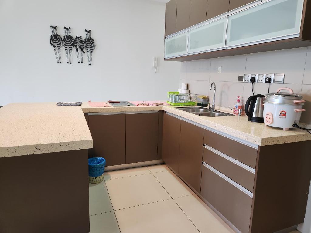 Imago The Loft 7 to 10 pax 2 bathroom 2 to 3 bedroom - LSS HomeStay ...