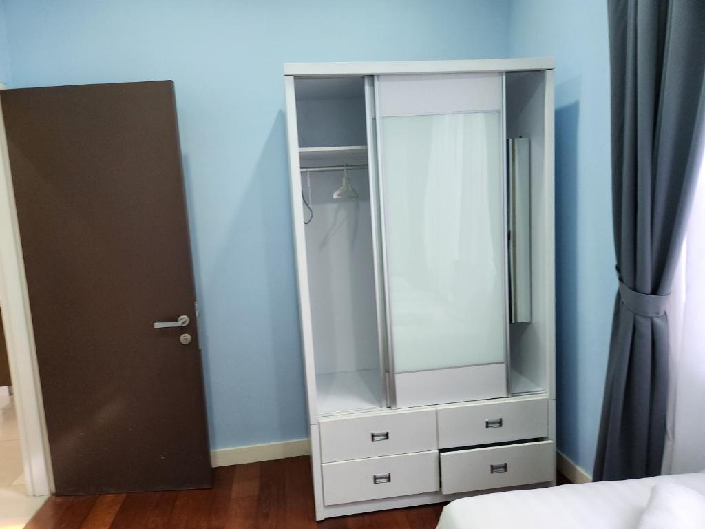 Imago The Loft 7 to 10 pax 2 bathroom 2 to 3 bedroom - LSS HomeStay ...