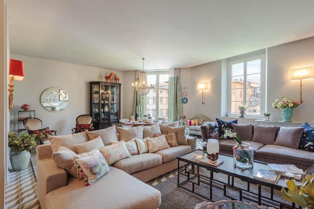 PUCCINI PENTHOUSE with Terrace inside Lucca, Lucca (updated prices 2026)