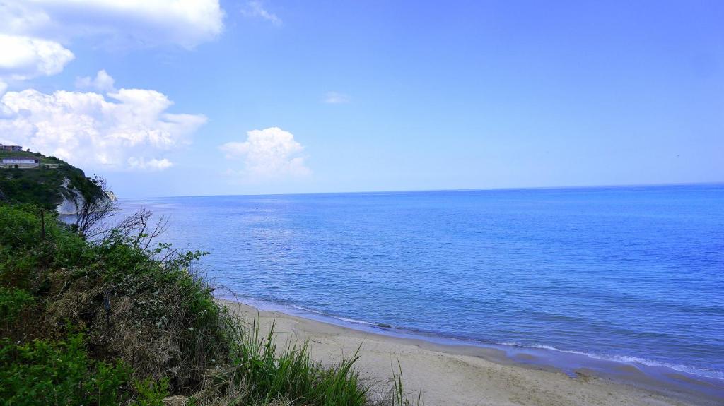 Byala Cliff Sea View Suite, Byala (updated prices 2025)