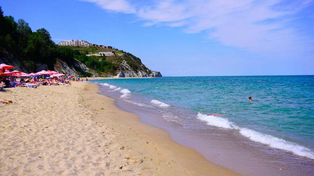 Byala Cliff Sea View Suite, Byala (updated prices 2025)