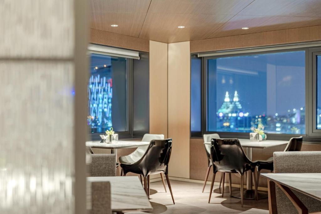 Radisson Collection Hotel, Yangtze Shanghai, Shanghai (updated prices 2025)