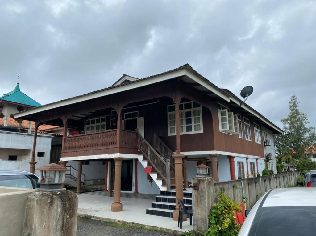 Homestay 4 minit ke Jeti Pulau Kapas Marang tingkat atas, Marang ...