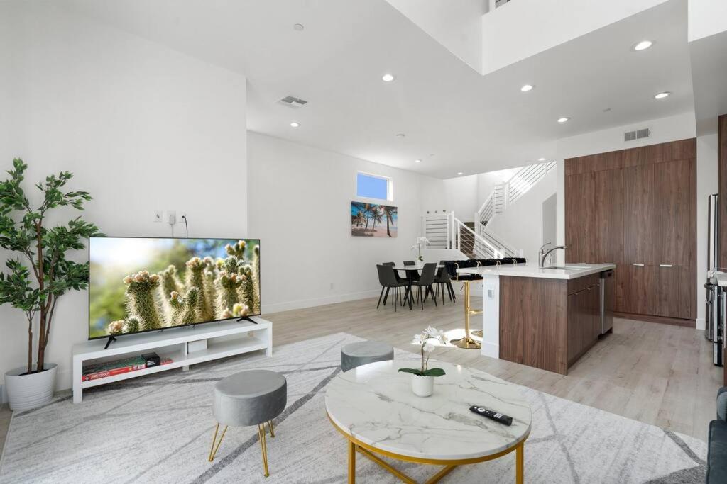 The Ultimate Escape Unpack, Relax, Enjoy, Phoenix (updated prices 2025)