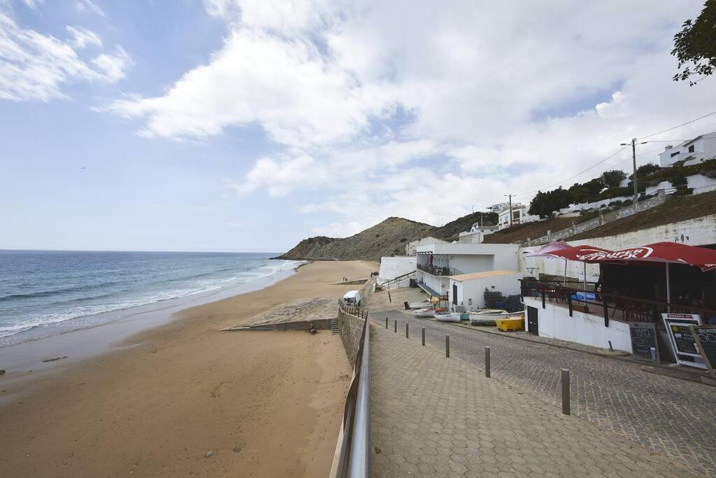 cozy sunny peaceful flat with swimming pool, Burgau (updated prices 2025)