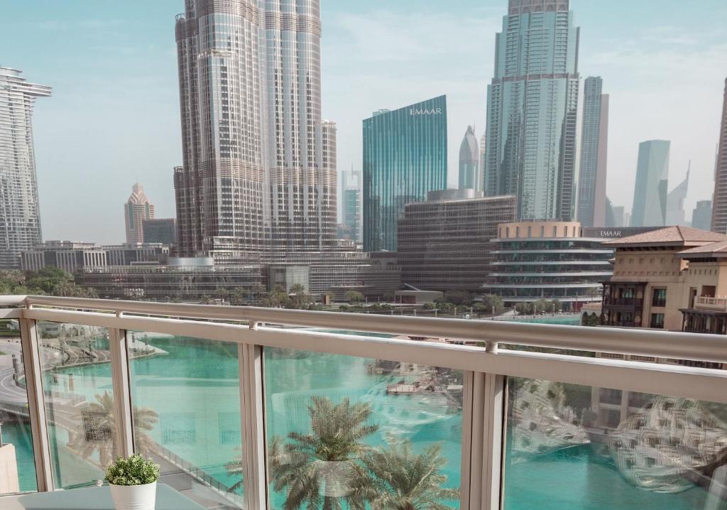 Elite Royal Apartment - Full Burj Khalifa & Fountain View - Magnum ...