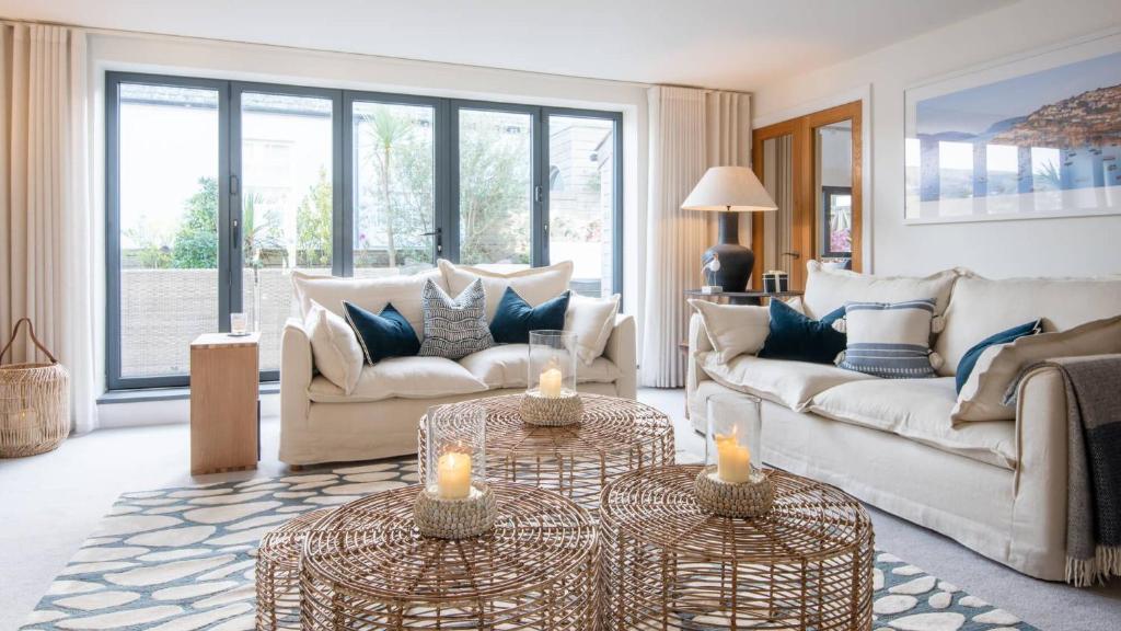 1 The Strand, Salcombe (updated prices 2025)