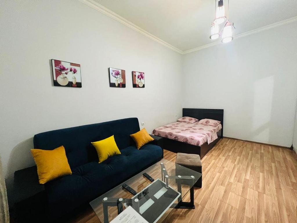 Nice Studio Apartment by Metro, Ereván (precios actualizados 2025)