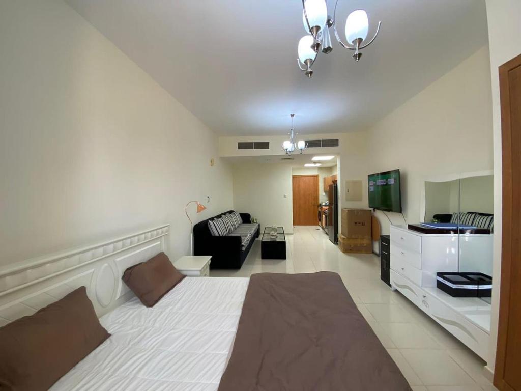 Private Studio Apartment, Dubai (updated prices 2025)