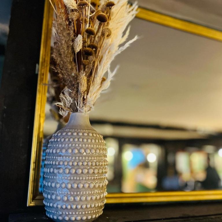 The New Inn Heckfield, Hook (updated prices 2025)