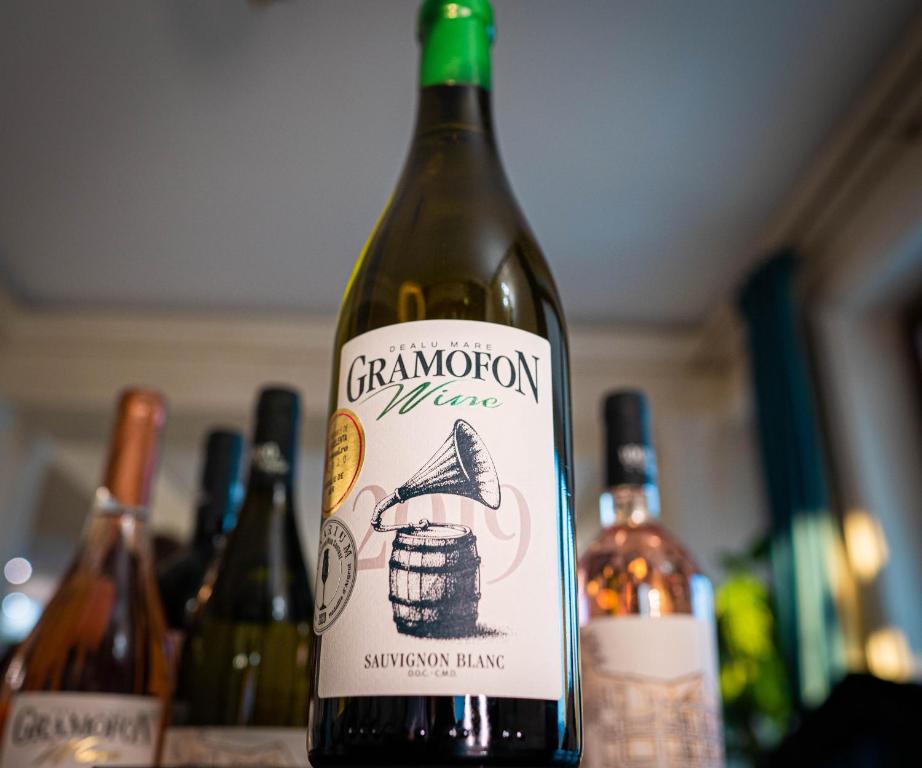 Gradinile Romane, Hangu (updated prices 2025)