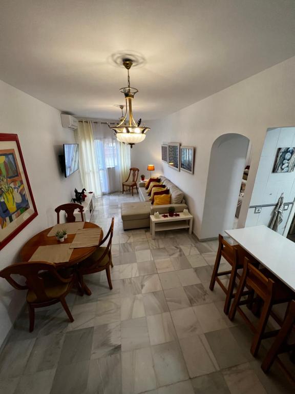 Synergy Apartment, 2 bedroom, City Center, Torremolinos (updated prices ...