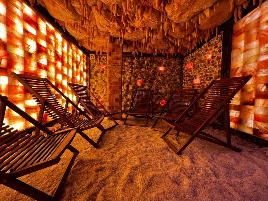 Willa pod Warszawą & SPA & Grota Solna, Rybie (updated prices 2025)