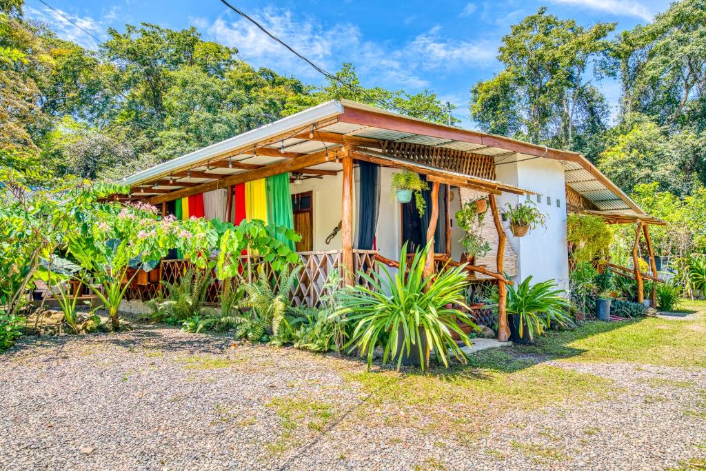 Colibri Ecolodge 3 minutes walk to beach and town, Puerto Viejo ...