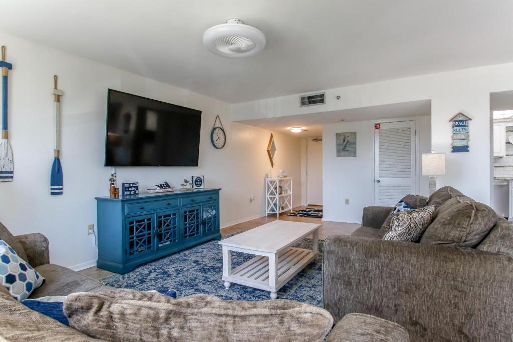 Endless Summer at The Enclave 204B Heart of Destin Location, Destin ...