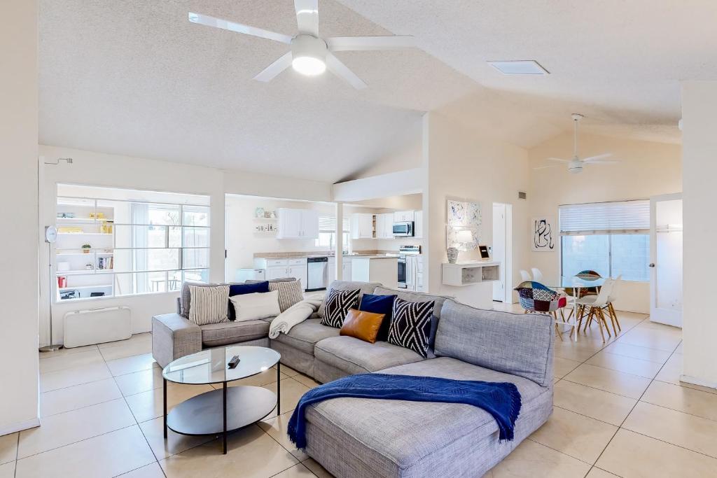 Life in the Sun, Tempe (updated prices 2026)