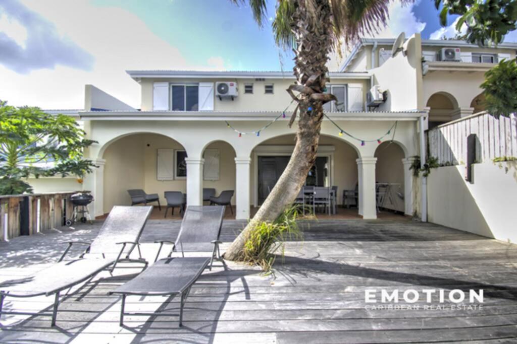 Superbe logement à quelques pas de la plage, Friar's Bay (aktualisierte ...