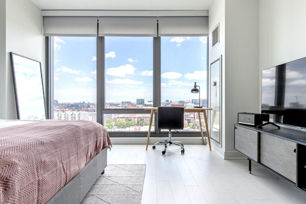 W Loop Studio w Gym Pool Coworking nr UIC CHI-397, Chicago (updated ...