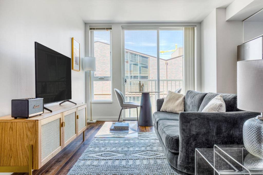 Bellevue Studio w Gym WD nr Spring District SEA-153, Bellevue (updated ...