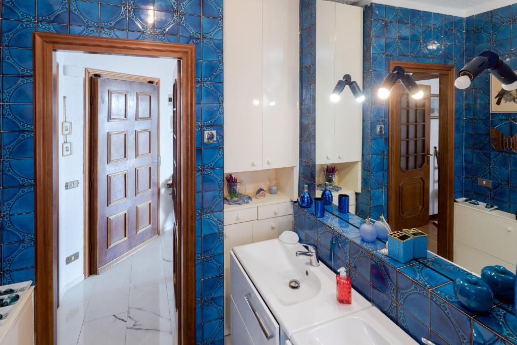 116 - Casa Colorata vista mare, 500m dalla spiaggia - PARCHEGGIO ...