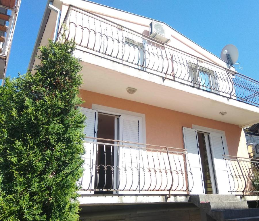 Villa Irina, Bar (preços atualizados para 2026)