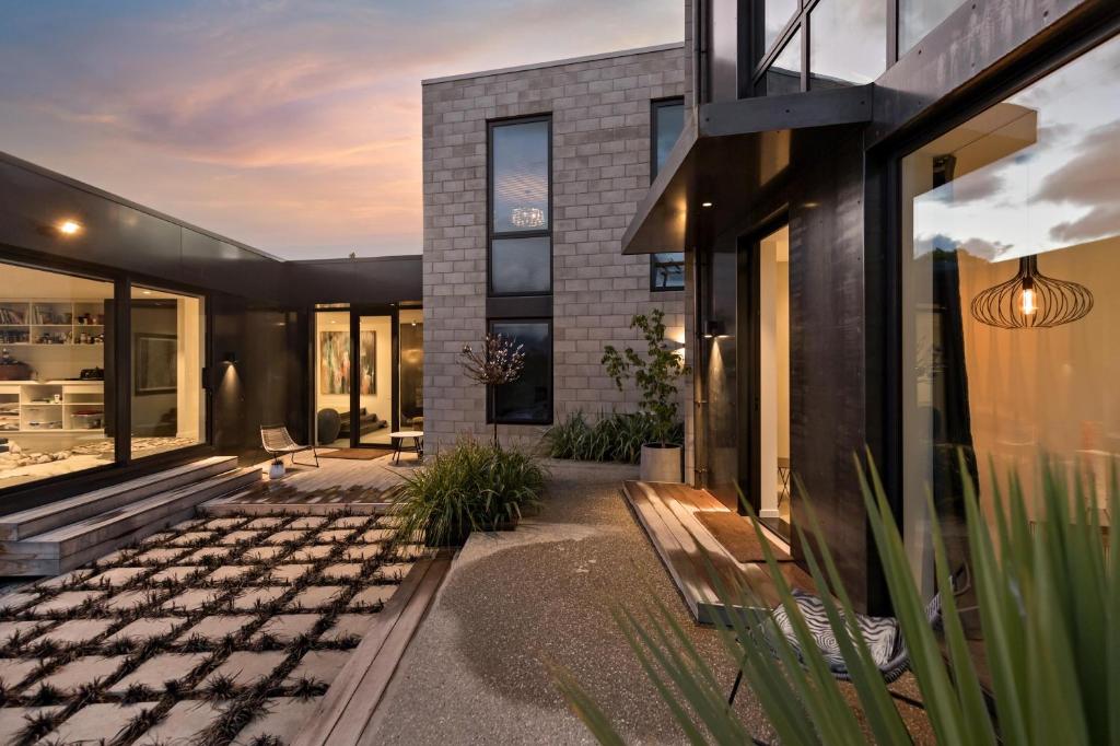 Ivy Box Art Gallery Apartment, Queenstown (updated prices 2026)