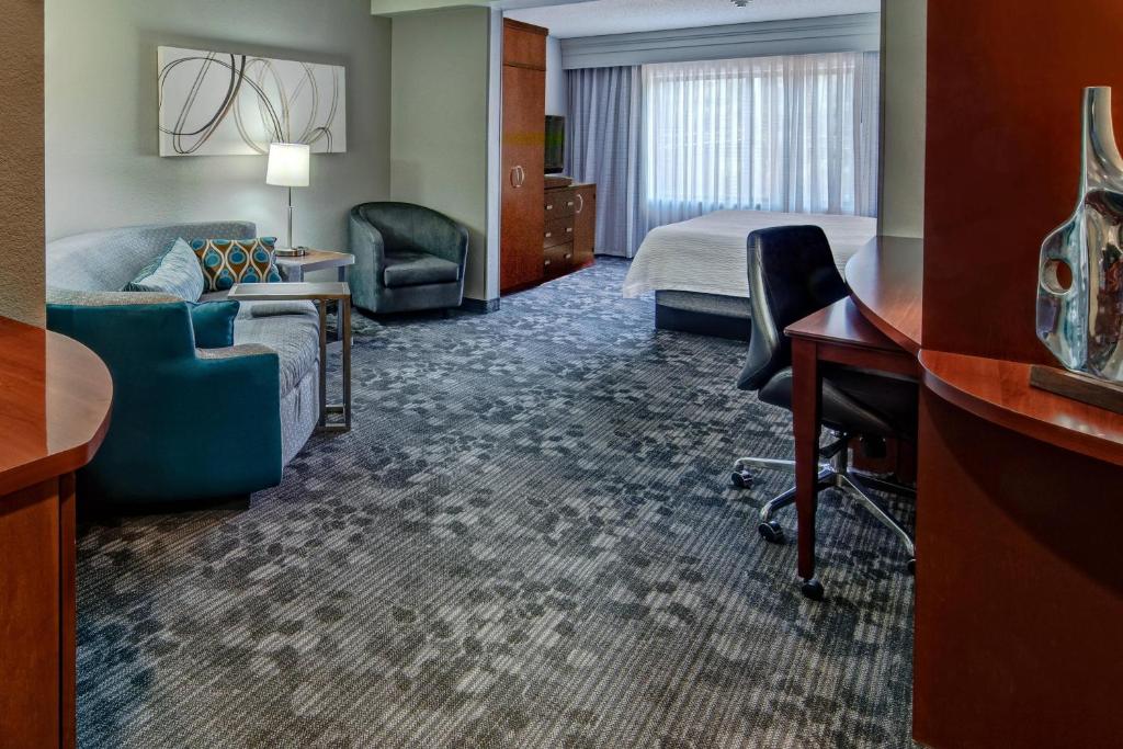 Courtyard by Marriott Troy, Troy (updated prices 2025)