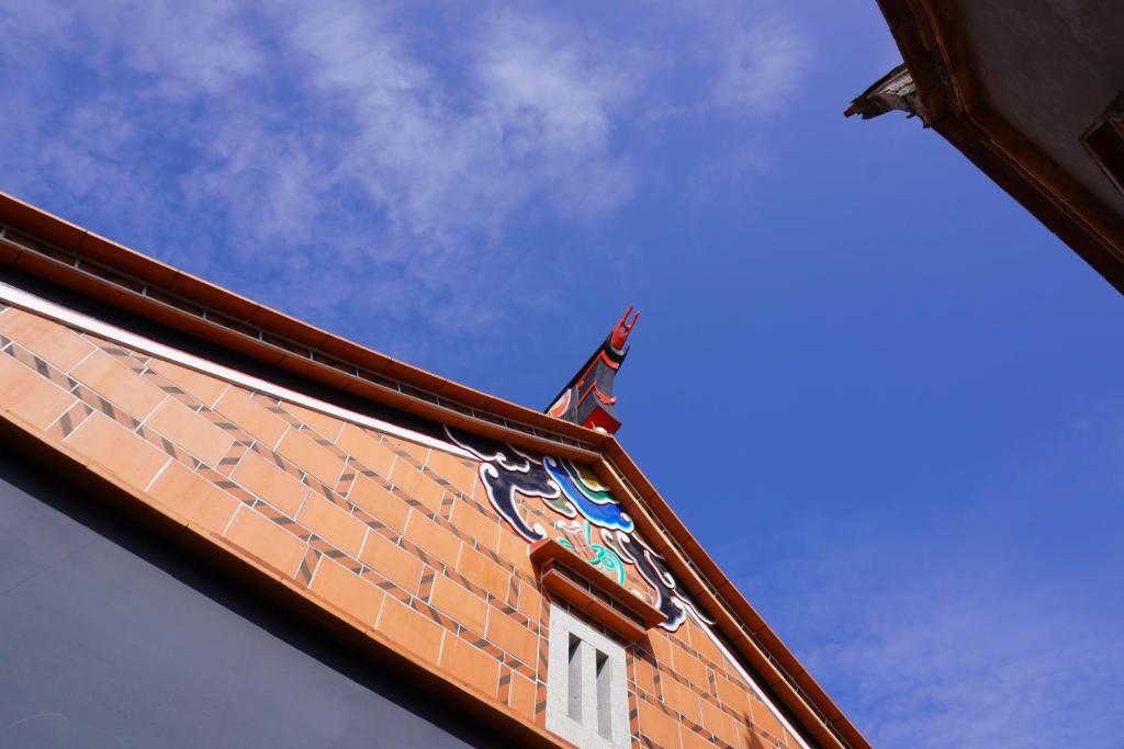 Guan Li Shi Jiu - Jincheng