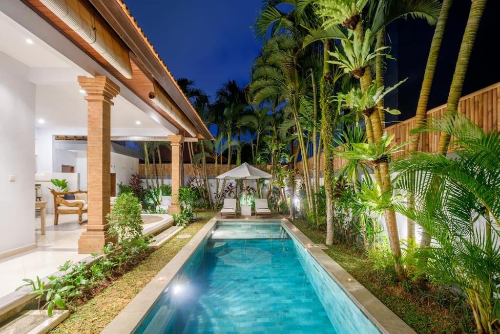 Amazing Villa Prime Location in Canggu - 15 Minutes Walk to the Beach ...