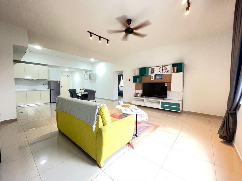Family Cozy Homestay - Alpha IVF at Strand Mall, Petaling Jaya (updated ...