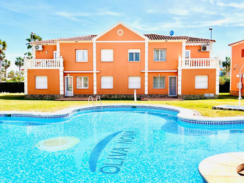 OLIVA NOVA BEACH & GOLF RESORT CLUB SEVILLA Vi, Oliva (updated prices 2025)