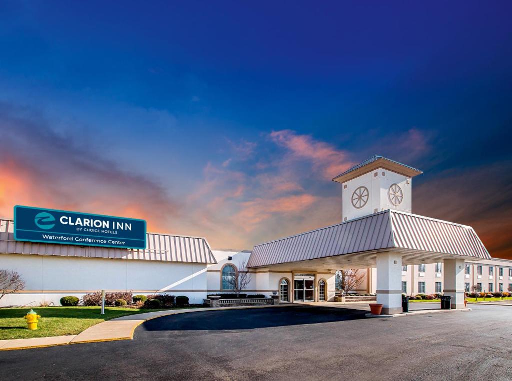 Clarion Inn Elmhurst - Oak Brook near I-88 I-290 I-294, Elmhurst ...