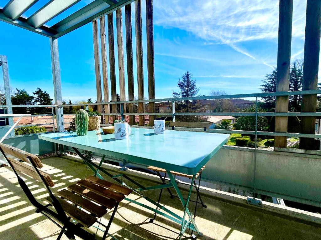 Bel Appart Avec Parking Et Terrasse - Tournefeuille