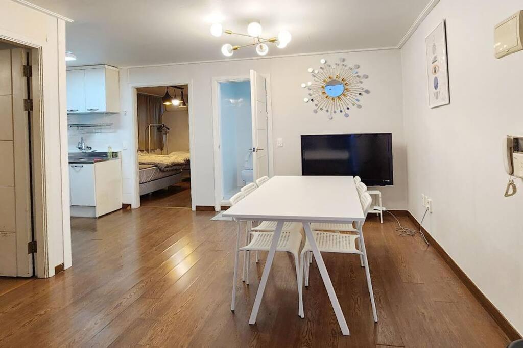 Lejligheden Hongdae Yeontral Park Exit7 K-6 (Sydkorea Seoul) - Booking.com